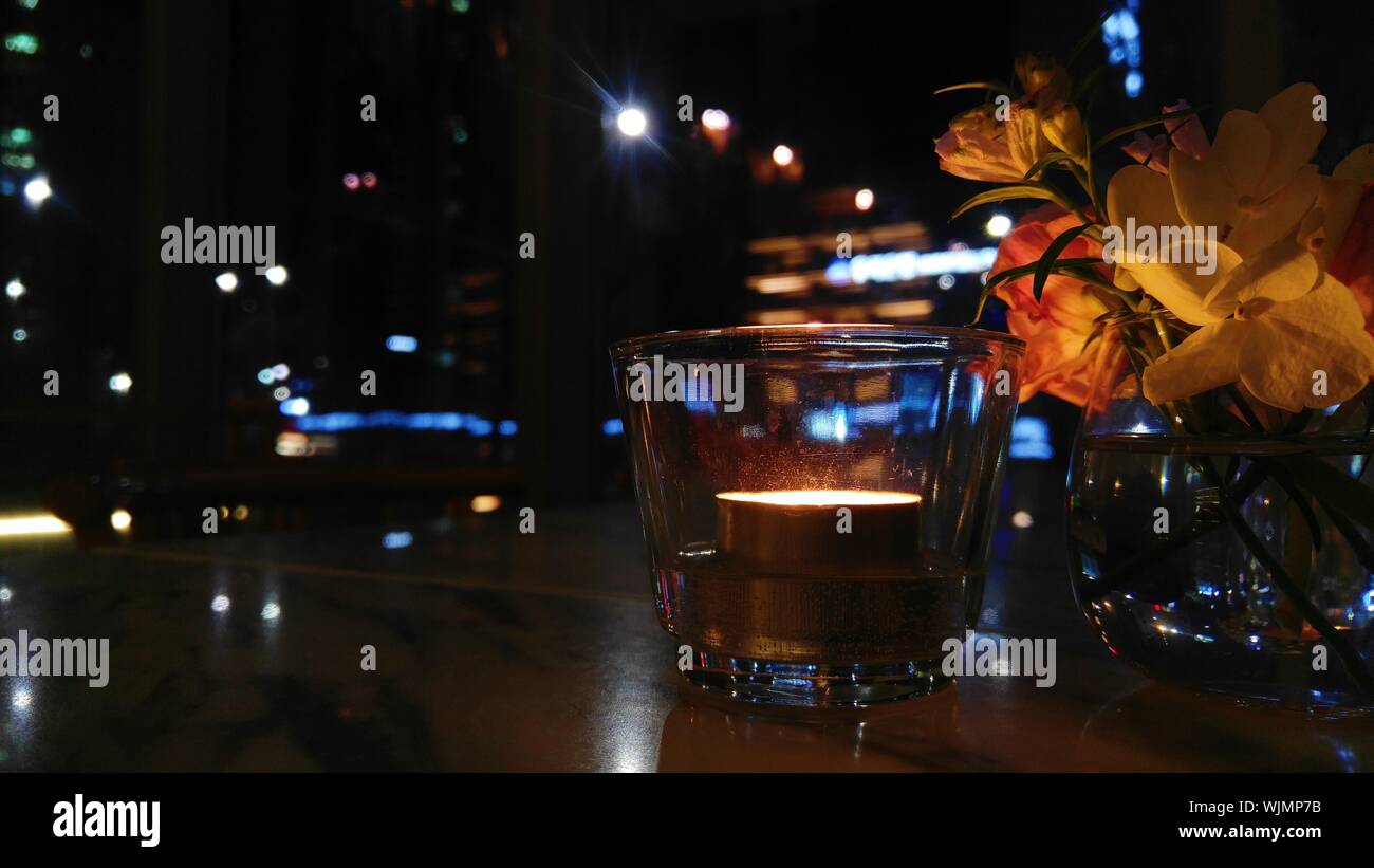 Candle light bar hi-res stock photography and images - Alamy