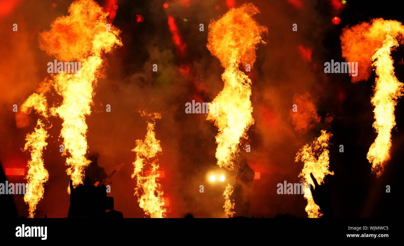 Fire music hi-res stock photography and images - Alamy