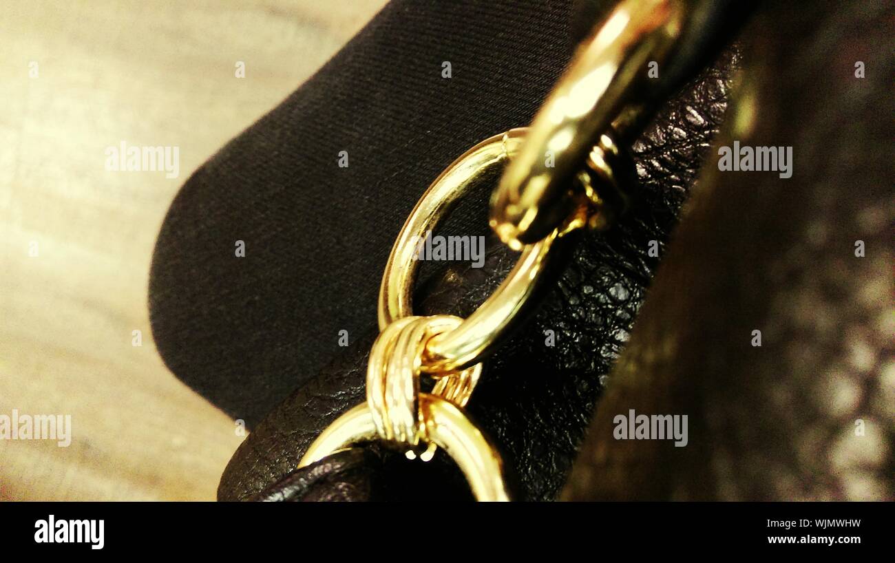 Chain home hi-res stock photography and images - Alamy