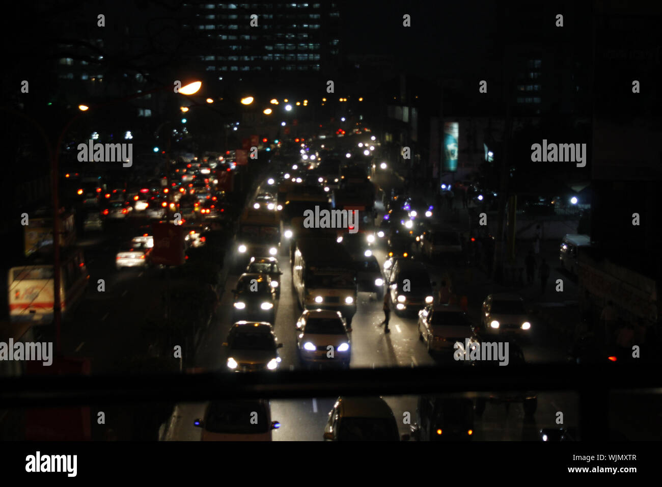 City street night view hi-res stock photography and images - Alamy