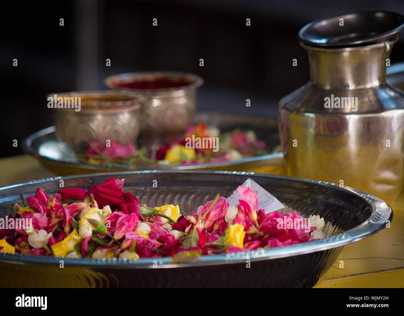 Pink temple hi-res stock photography and images - Alamy