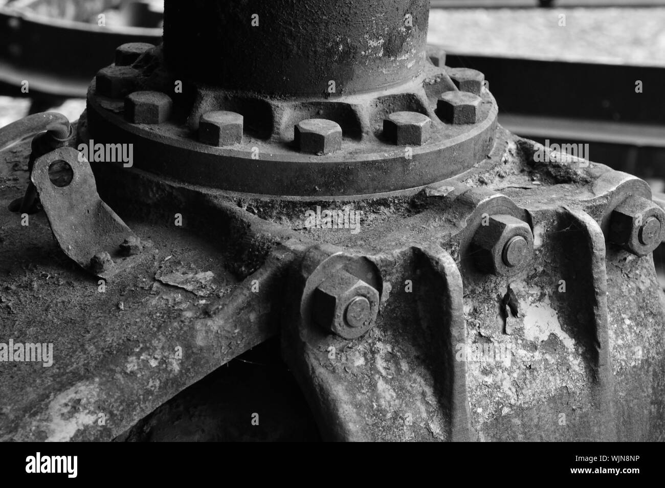Damaged machine hi-res stock photography and images - Alamy