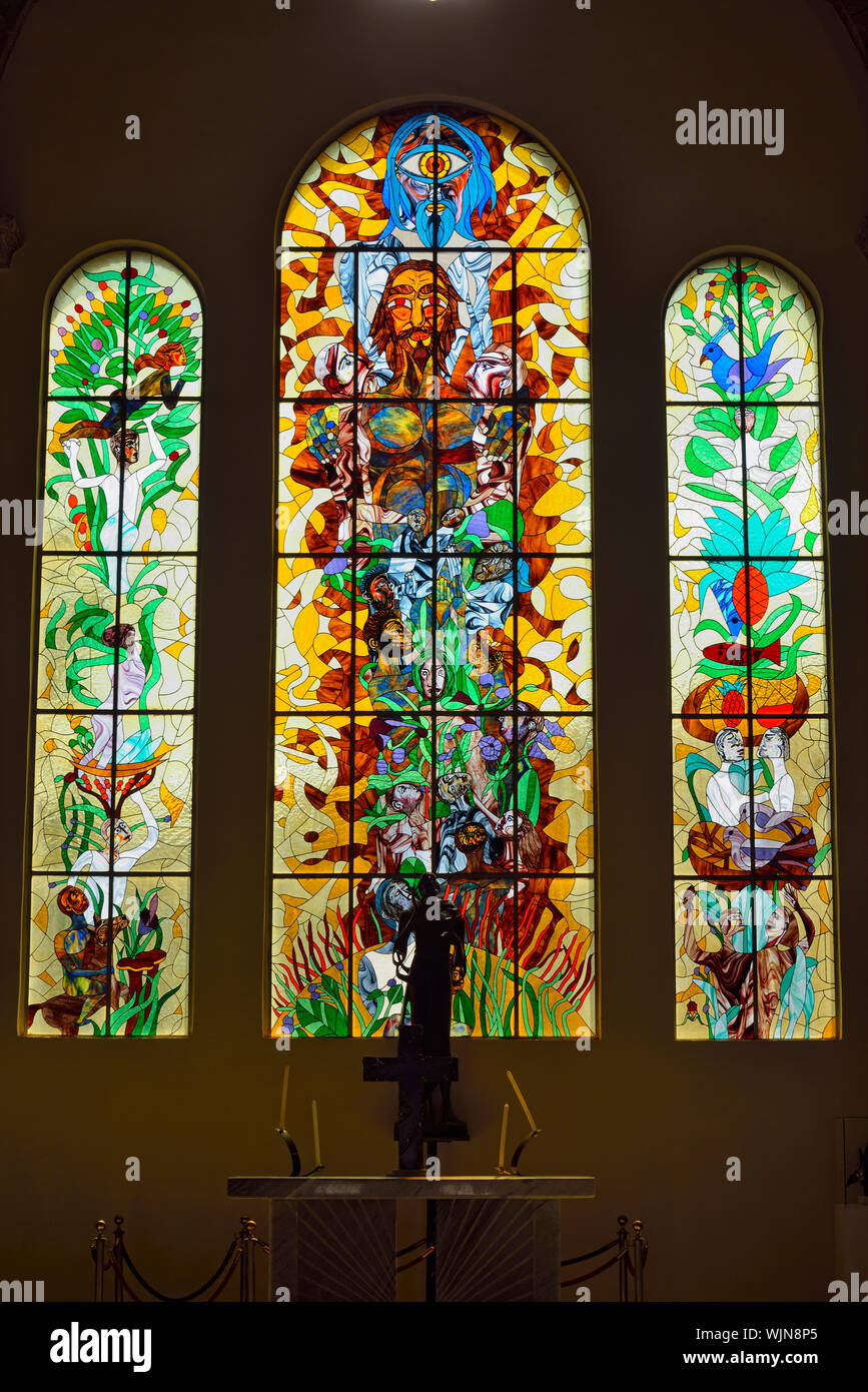 Havana cuba stained glass windows hi-res stock photography and images ...
