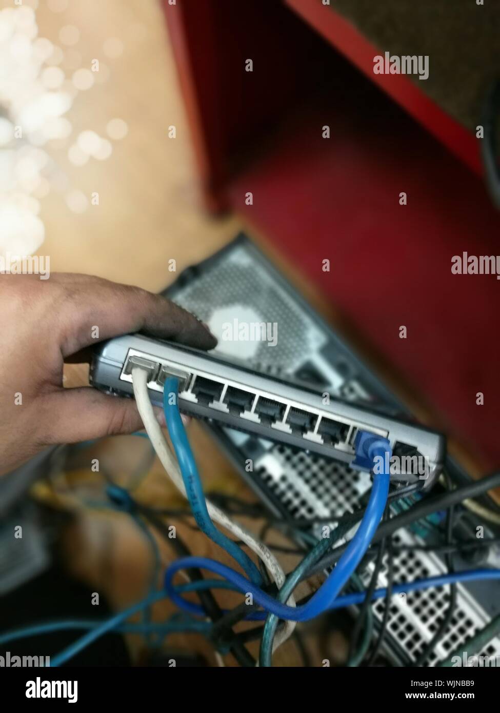 Router image hi-res stock photography and images - Alamy
