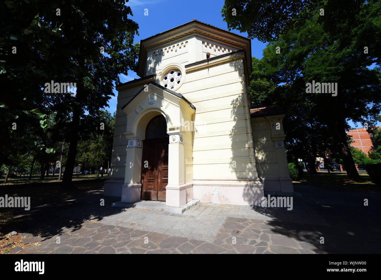 The skull tower (Ćele kula) in Niš, Serbia Stock Photo - Alamy