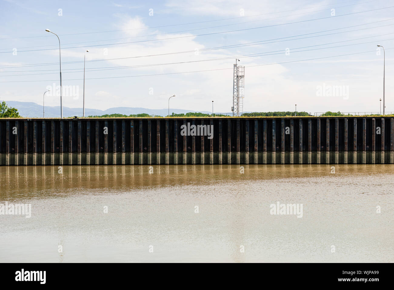 Dam on the rhine hi-res stock photography and images - Alamy