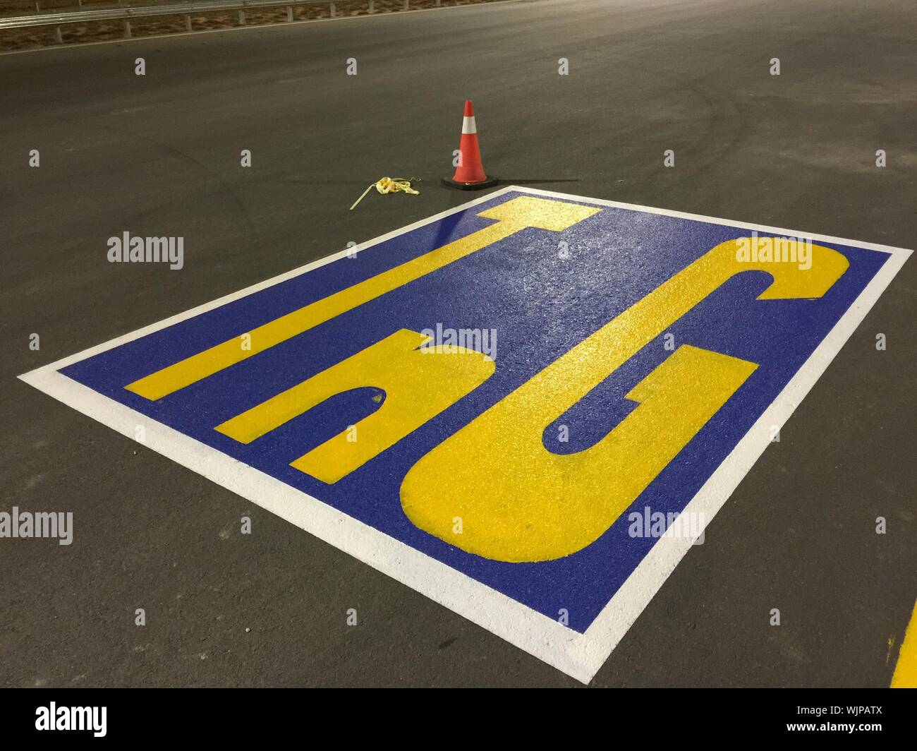 Purple marking hi-res stock photography and images - Alamy