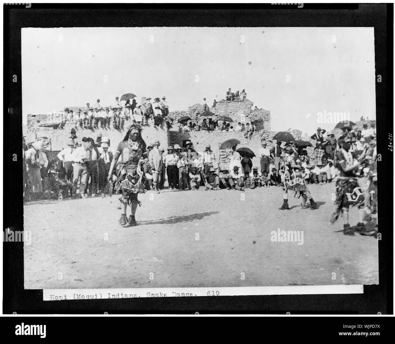 Snake dance hi-res stock photography and images - Alamy