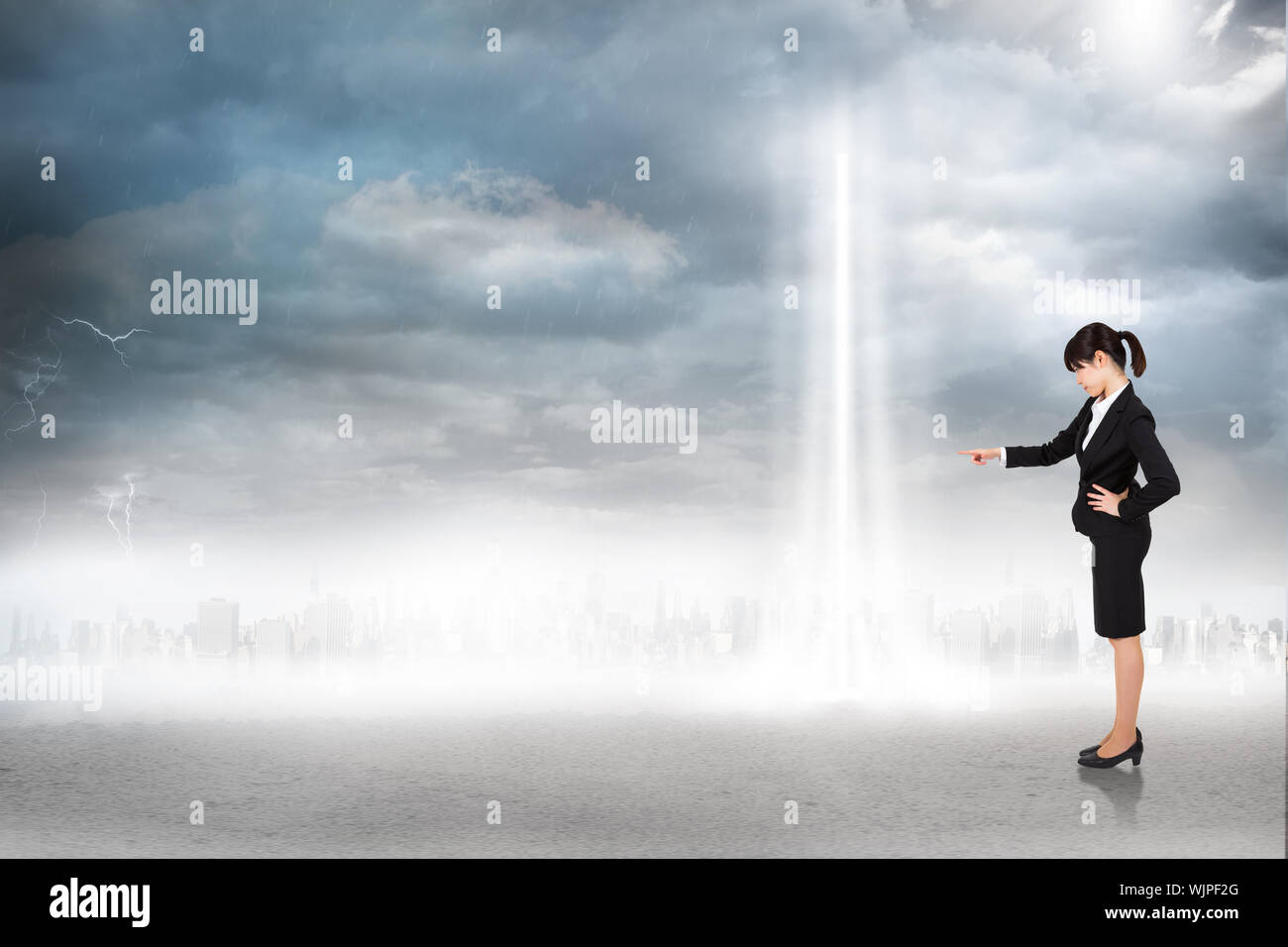 Focused beam of light hi-res stock photography and images - Alamy