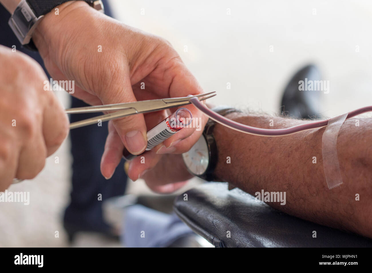 Doctor and patient iv hi-res stock photography and images - Alamy
