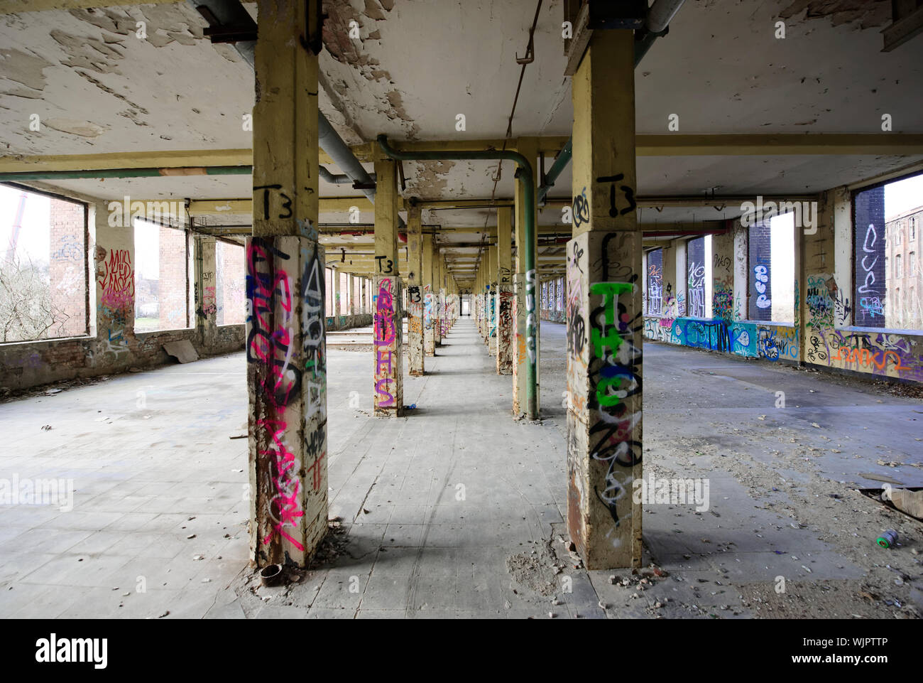 Continental Werk Limmer 2018.Lost Places Continental.Workplace.Germany ...
