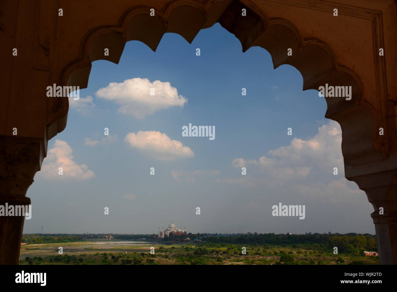 Fort taj mahal hi-res stock photography and images - Alamy