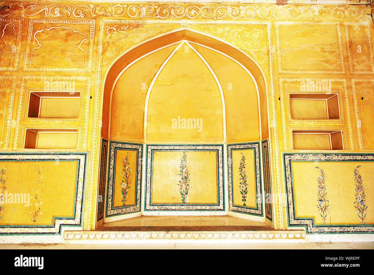 Arch of the fort hi-res stock photography and images - Alamy