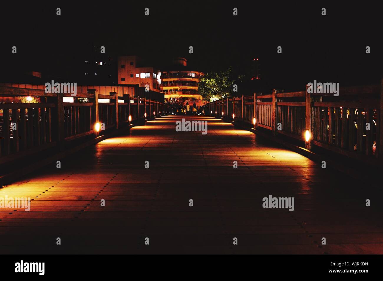 Empty bridge night hi-res stock photography and images - Alamy