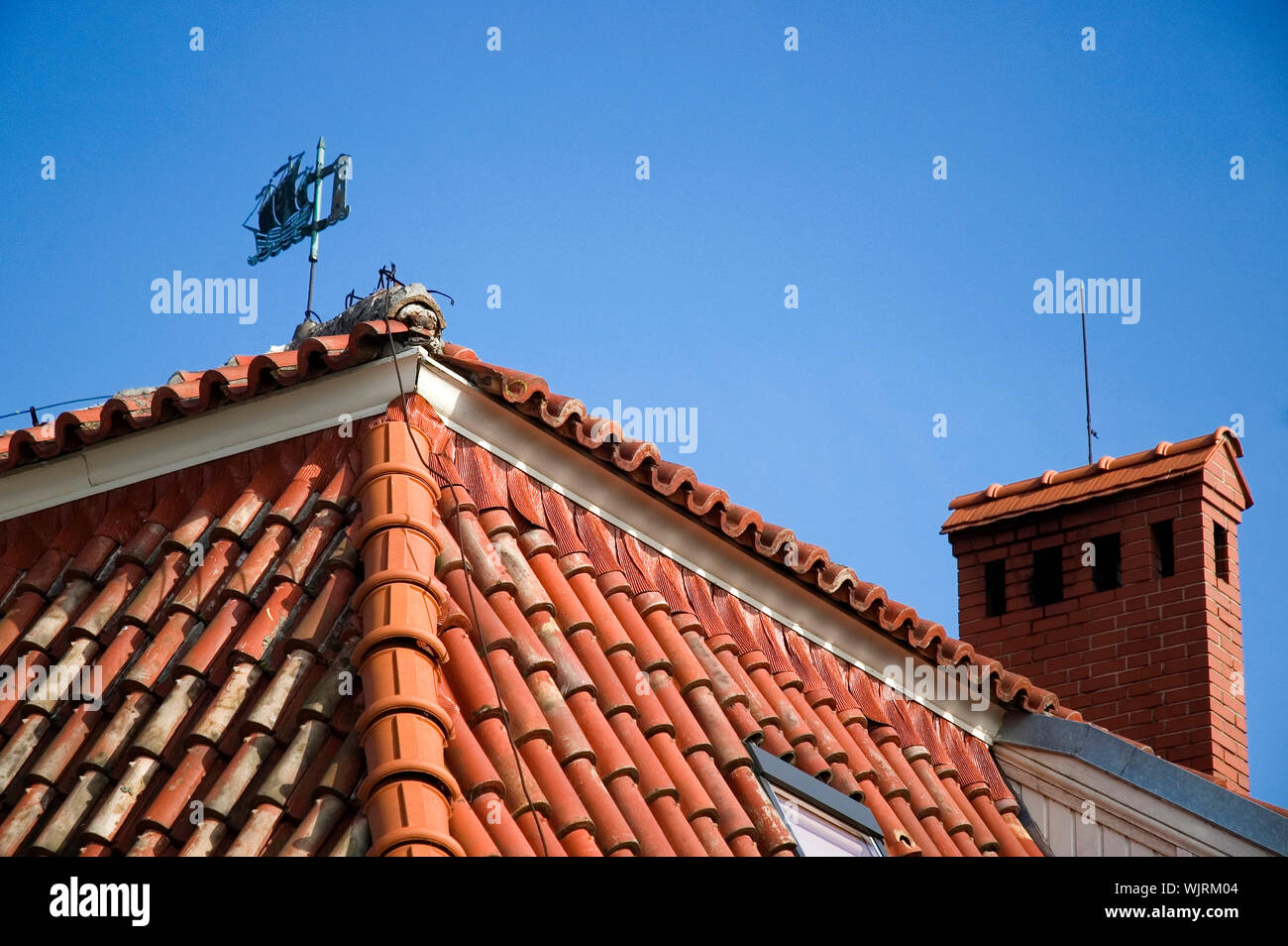 red tiled roof Stock Photo - Alamy