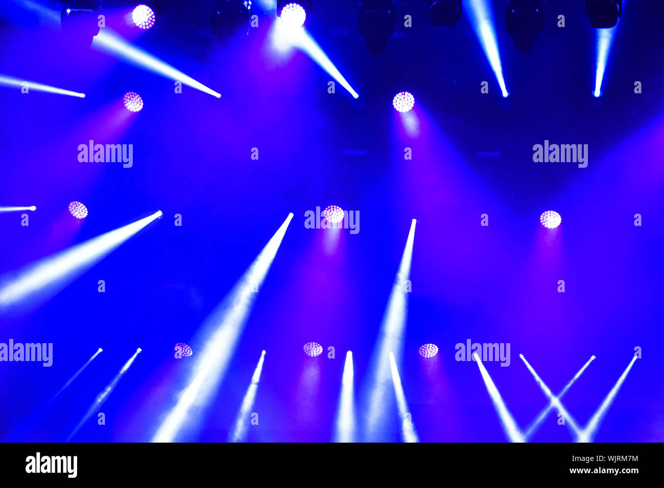 Concert Stage Lights Stock Photos & Concert Stage Lights Stock Images ...