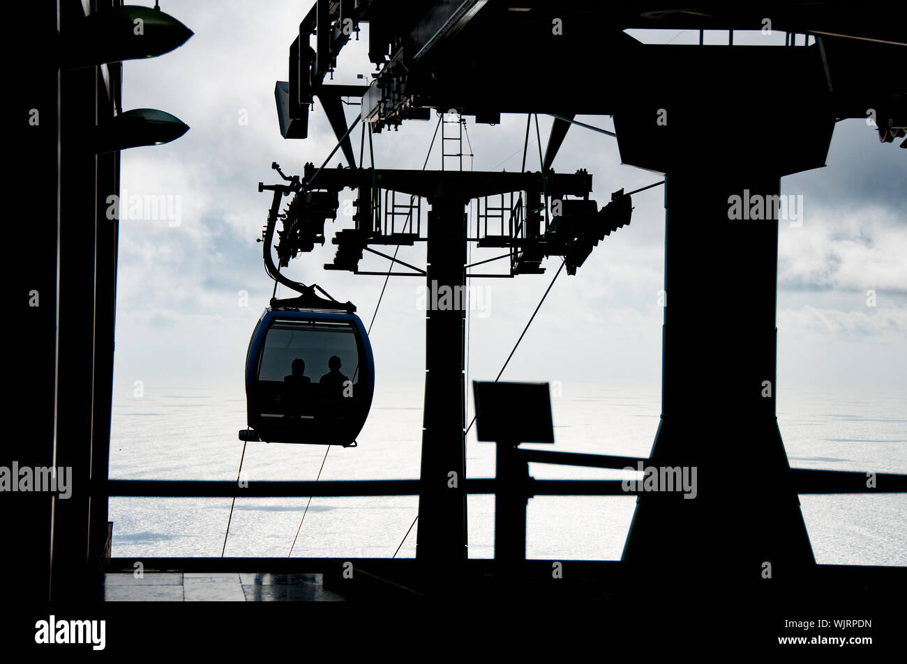 Cable car silhouette hi-res stock photography and images - Alamy