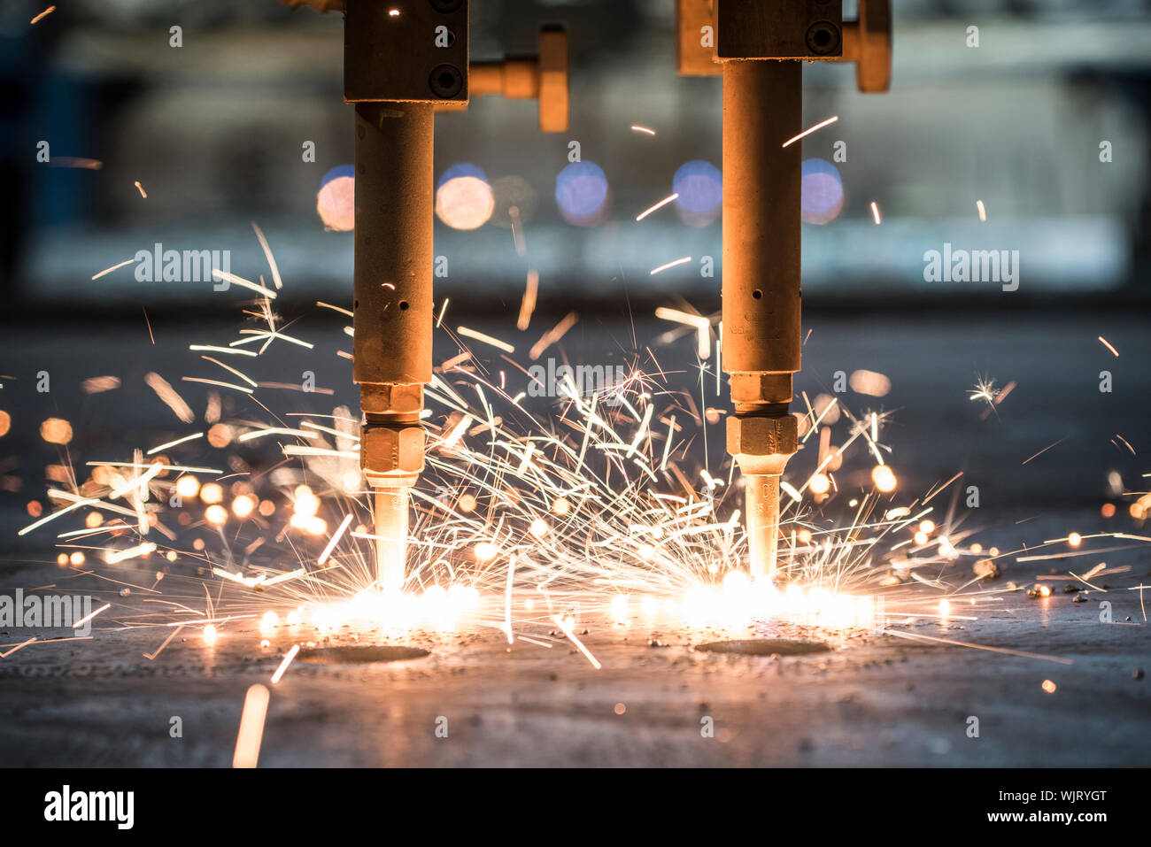 Cutting of steel hi-res stock photography and images - Alamy