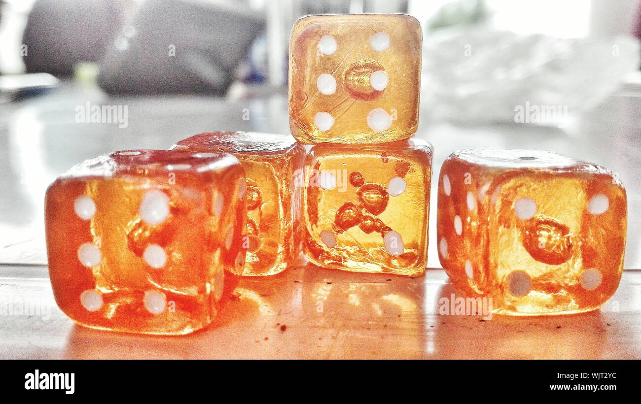 Dice and drink hi-res stock photography and images - Alamy