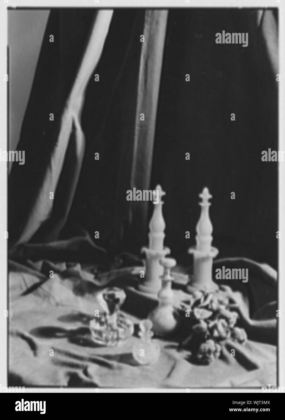 Intimate studio Black and White Stock Photos & Images - Alamy