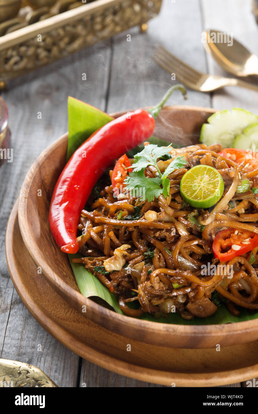 Mee goreng hi-res stock photography and images - Alamy