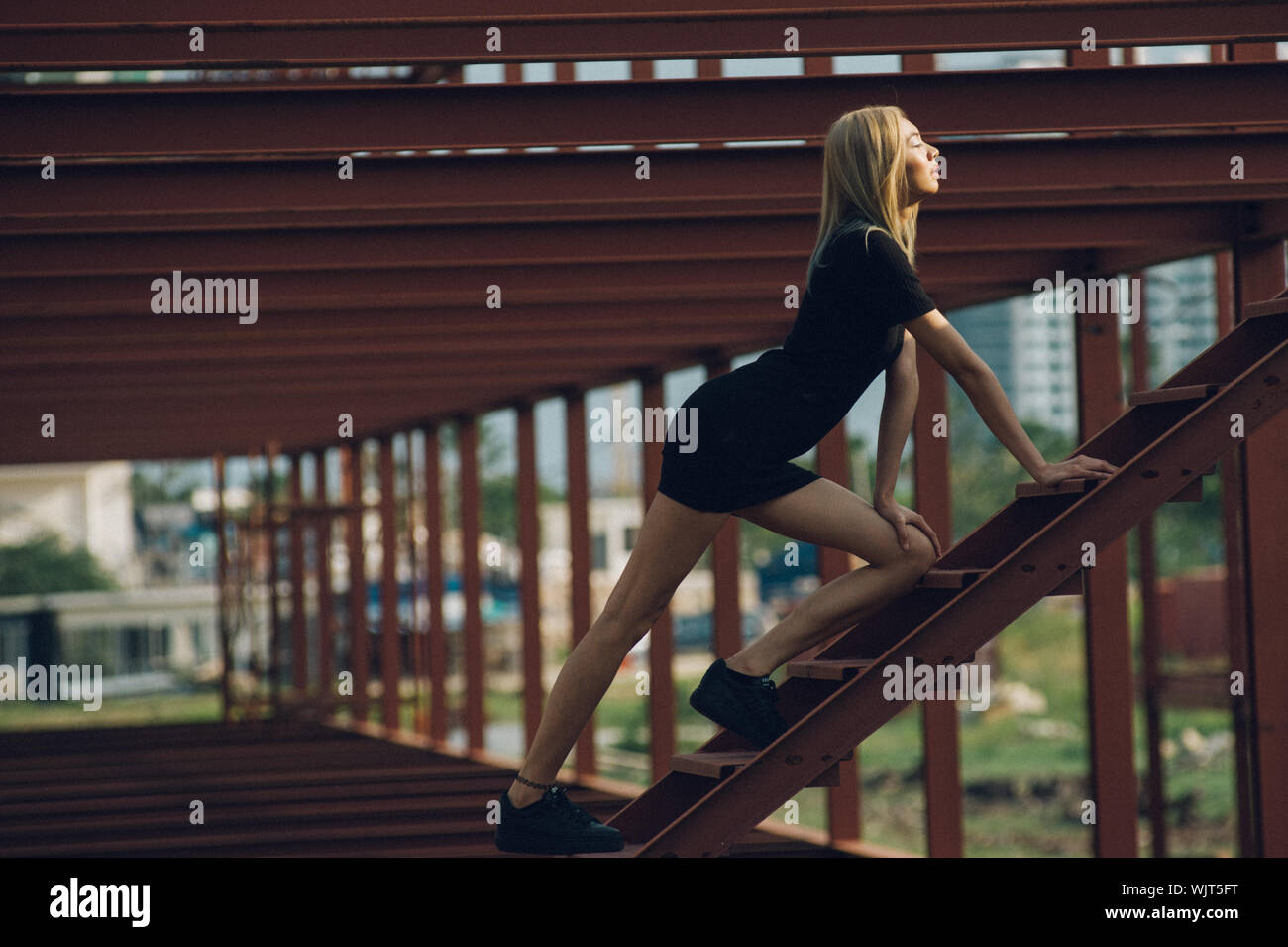 Climbing the steps hi-res stock photography and images - Alamy