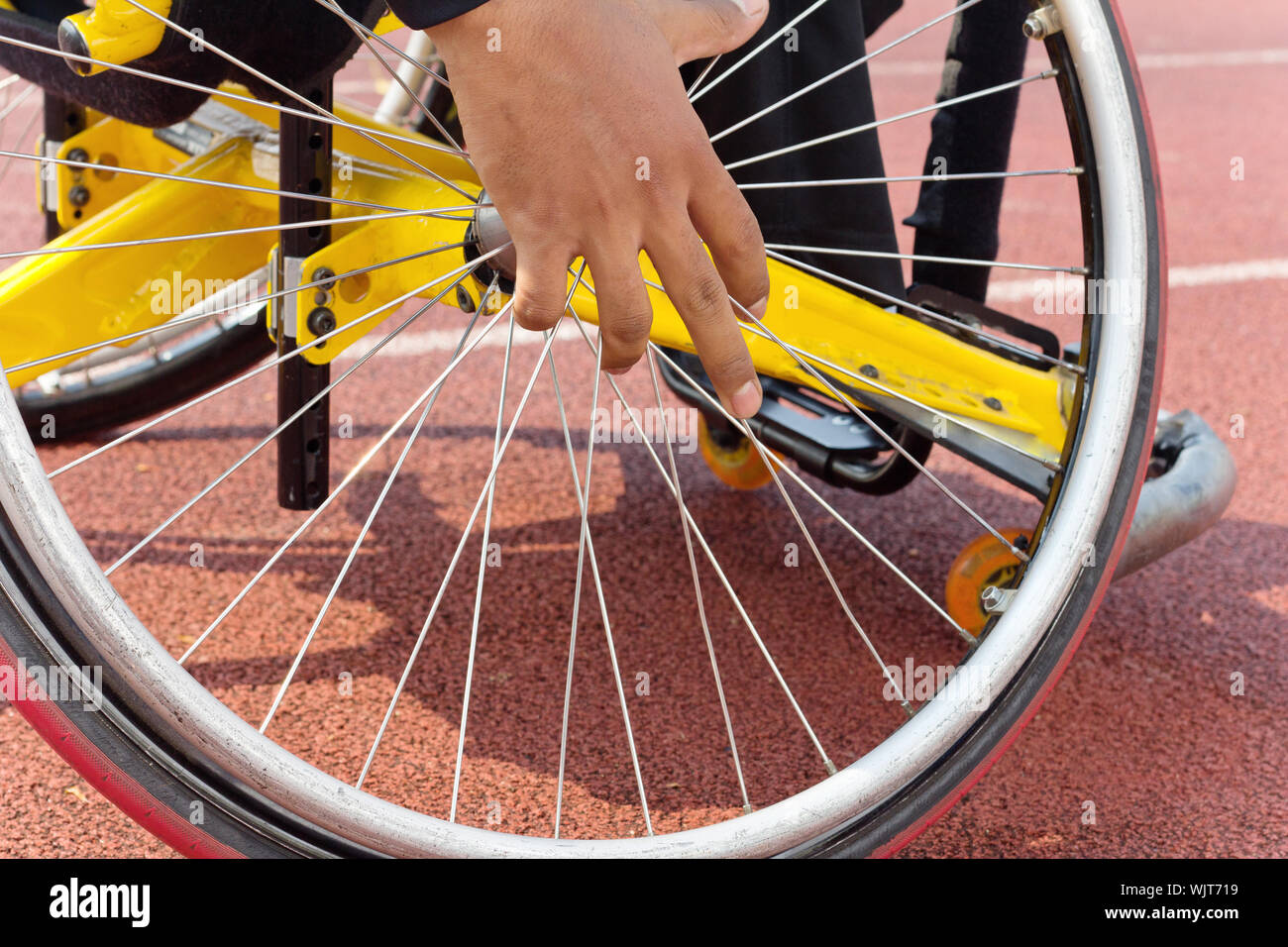 Disabled running race track hi-res stock photography and images - Alamy