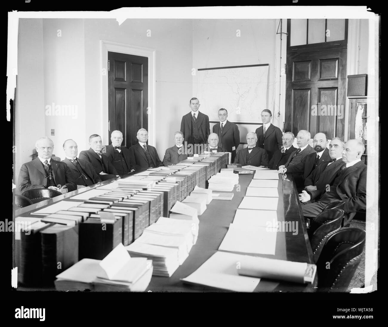 House rules committee hi-res stock photography and images - Alamy