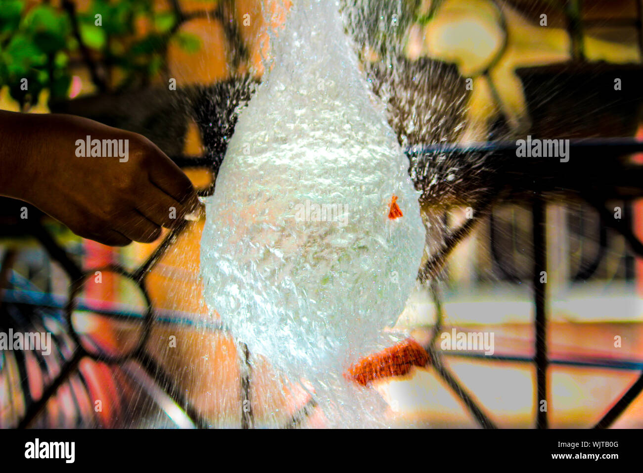 Hand and bomb hi-res stock photography and images - Alamy