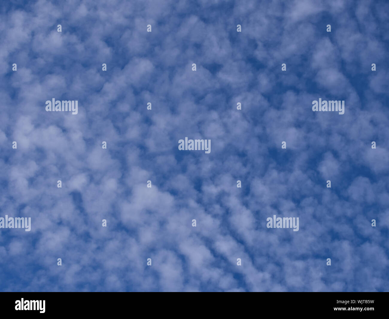 blue sky with white fluffy clouds texture background Stock Photo - Alamy blue sky with white fluffy clouds texture background Stock Photo - Alamy