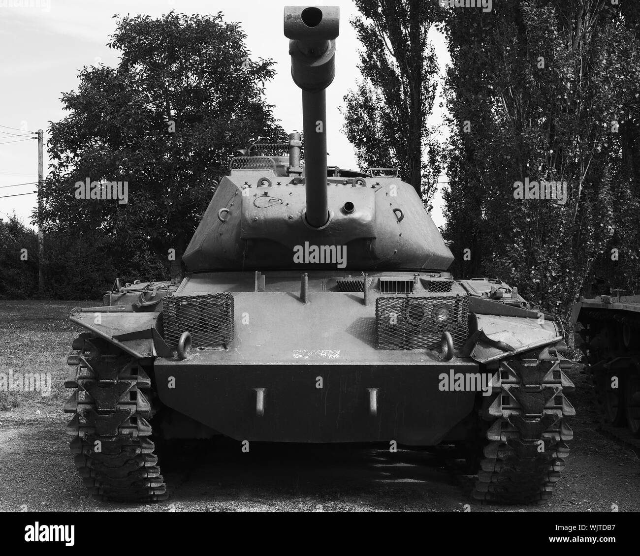 Armored tank hi-res stock photography and images - Alamy