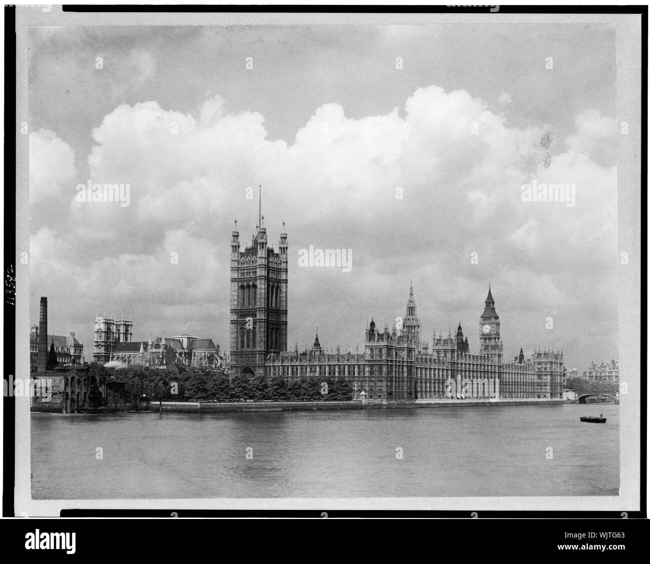 United kingdom house parliament Black and White Stock Photos & Images ...