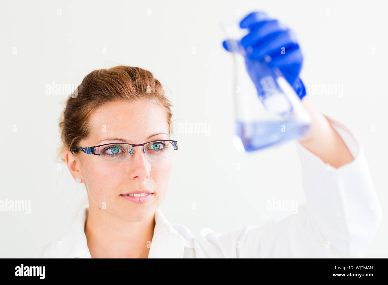Portrait of a female researcher Stock Photo - Alamy