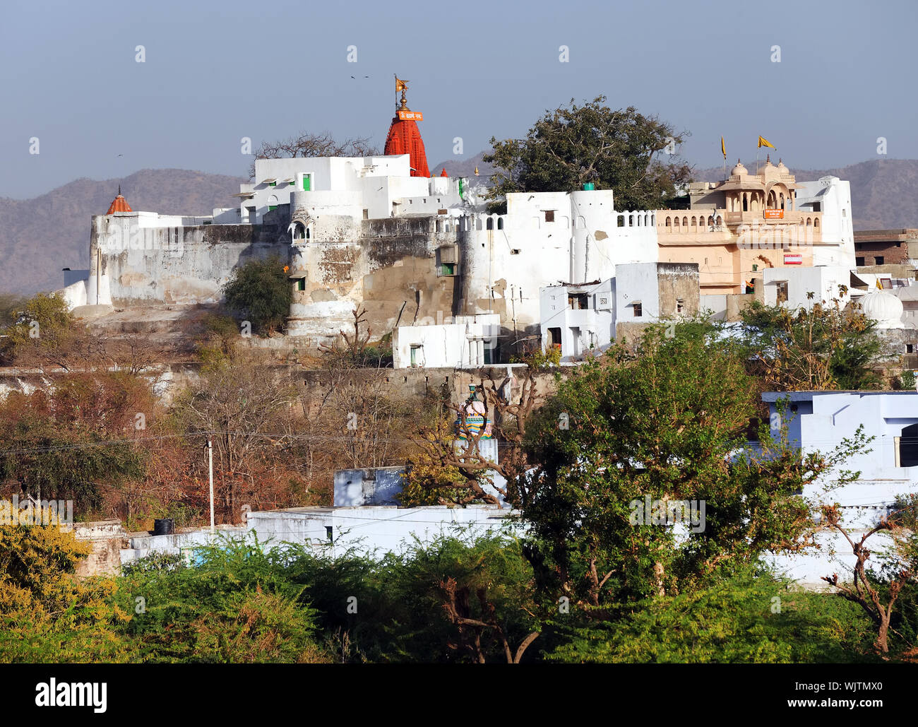 Exterior temple hi-res stock photography and images - Alamy