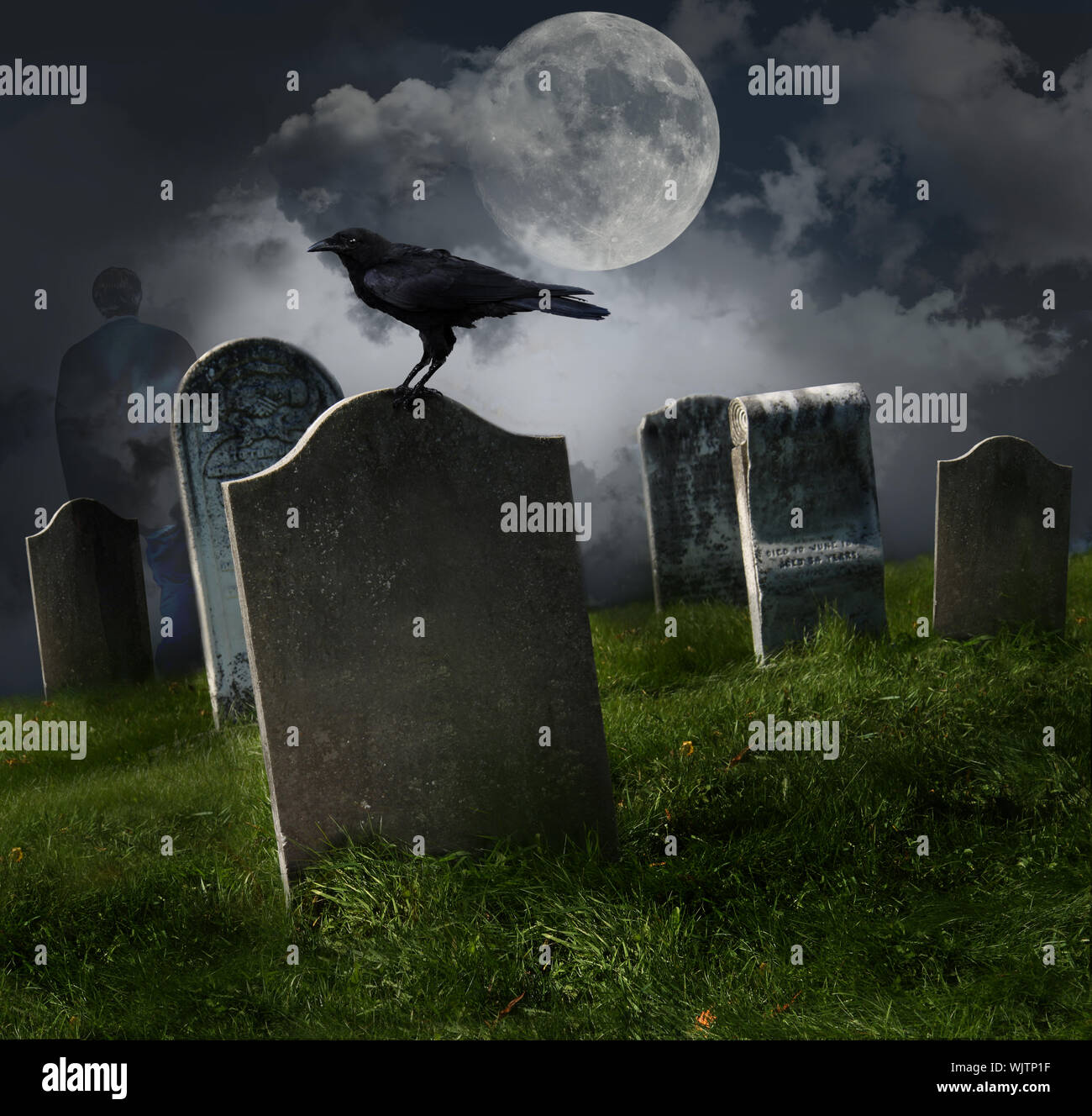 Gothic graveyard raven hi-res stock photography and images - Alamy