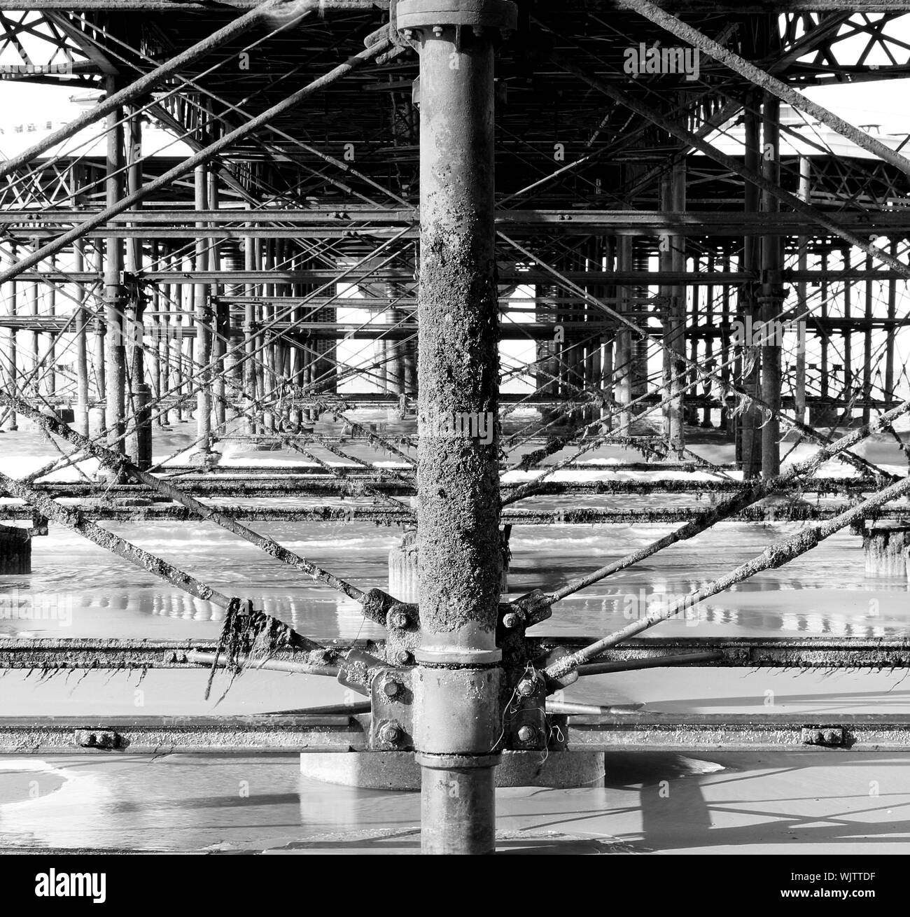 Pier structures hi-res stock photography and images - Alamy