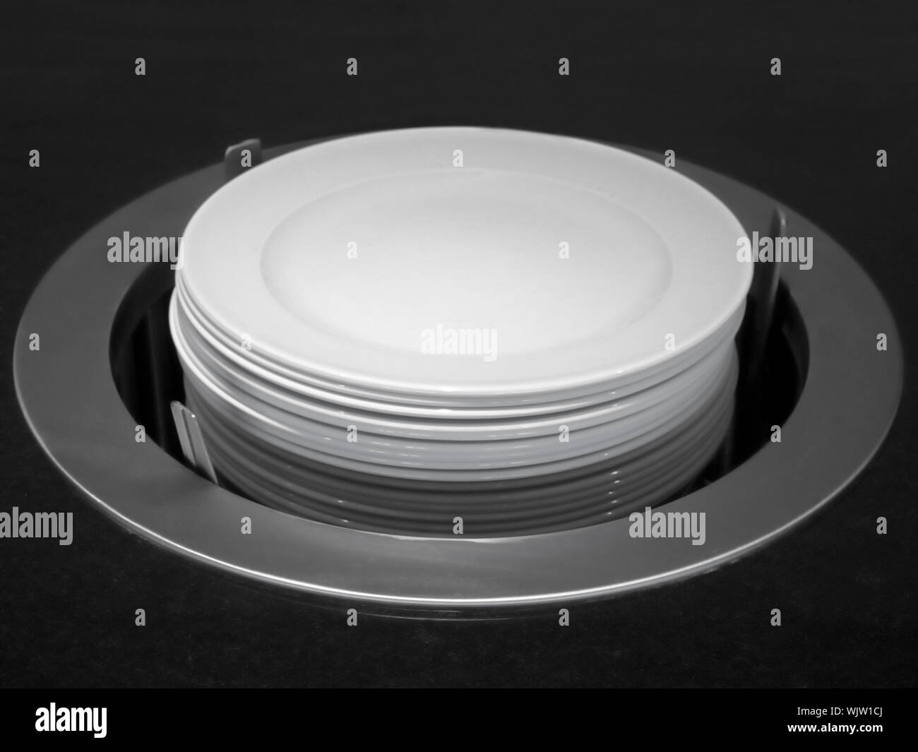 Plate warmer hi-res stock photography and images - Alamy