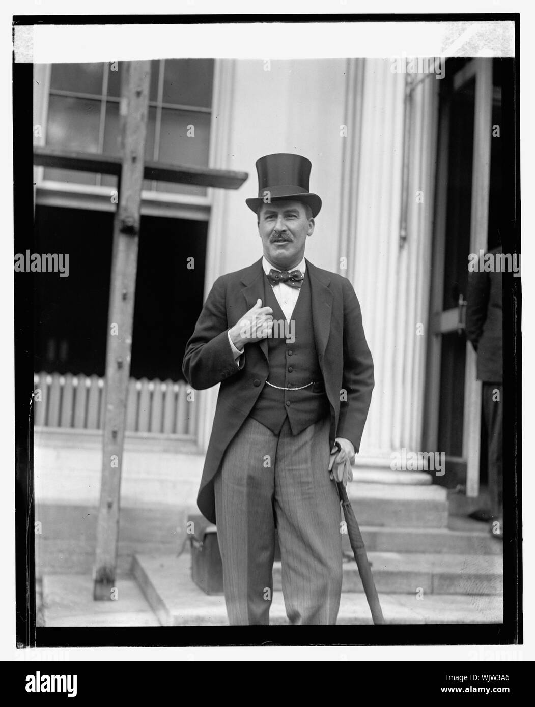 Howard carter Black and White Stock Photos & Images - Alamy