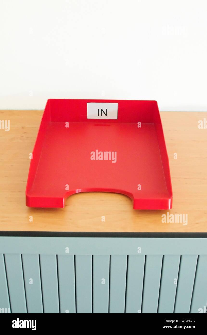 Internal mail hi-res stock photography and images - Alamy