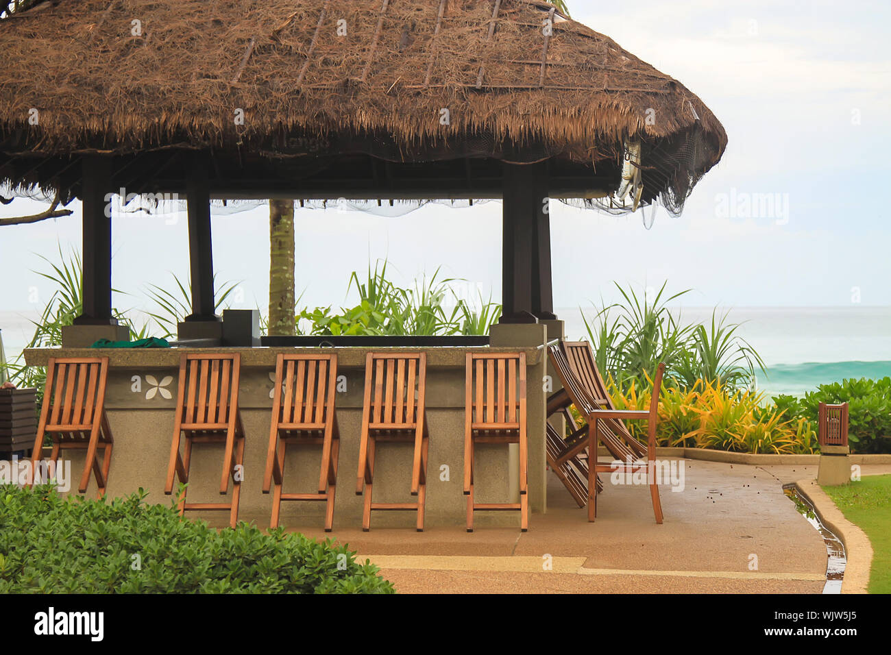 Outdoor cafe on the beach Stock Photo - Alamy