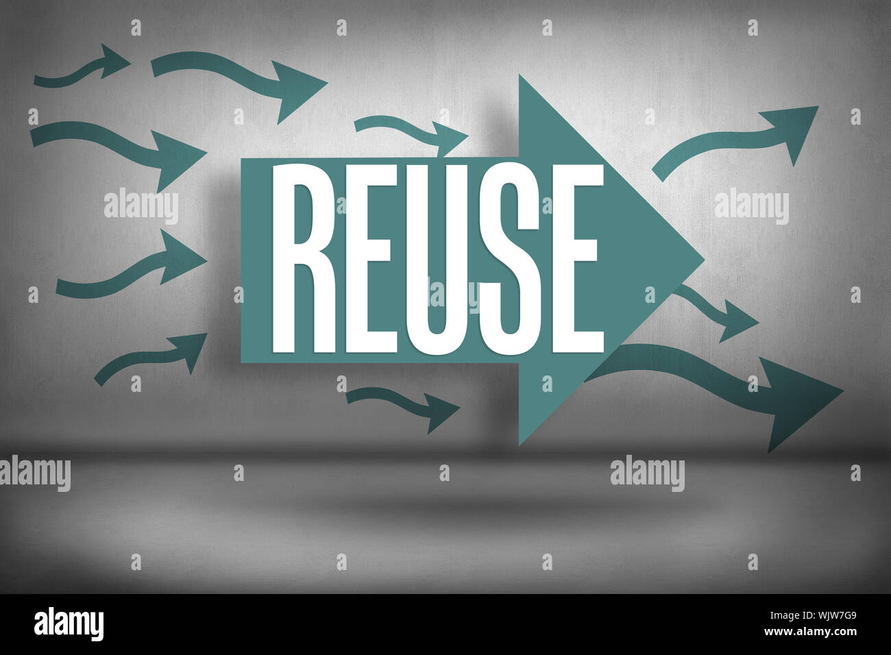 The word reuse against arrows pointing Stock Photo - Alamy