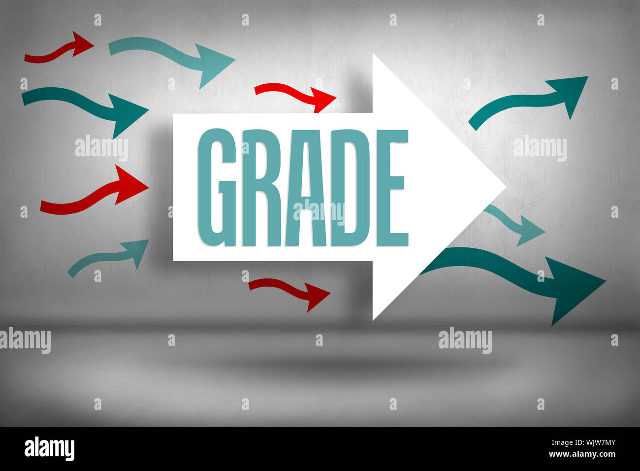 The word grade against arrows pointing Stock Photo - Alamy