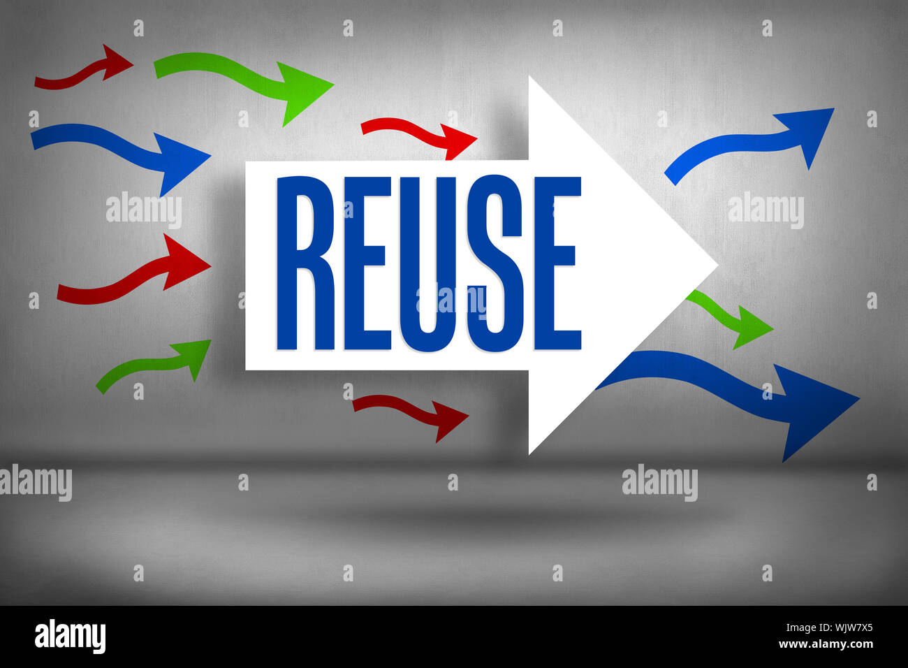 The word reuse against arrows pointing Stock Photo - Alamy