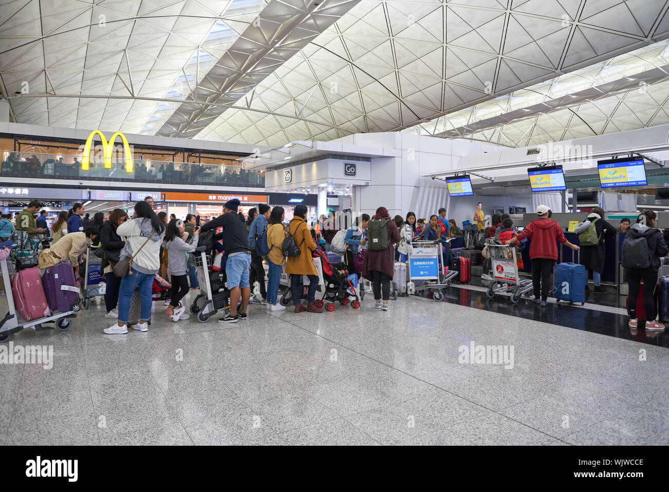 Cebu pacific check in counter hi-res stock photography and images - Alamy