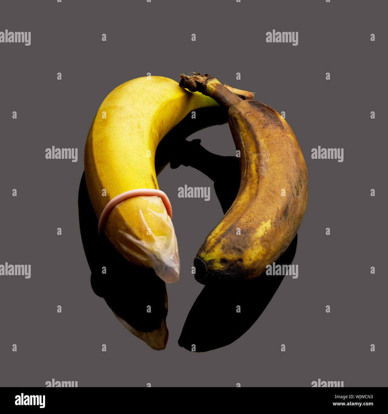 Rotten Bananas High Resolution Stock Photography and Images - Alamy