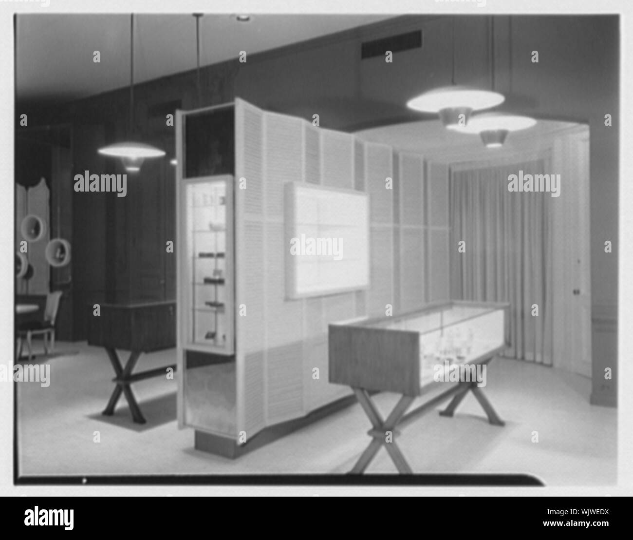 Hudnut, 60th St. and 5th Ave Stock Photo - Alamy