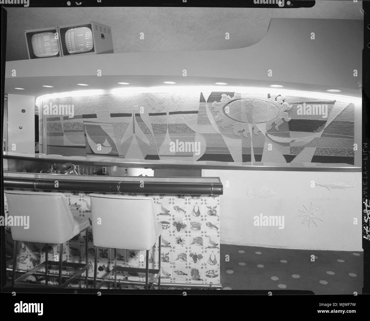 Industrial power plant generating Black and White Stock Photos & Images ...