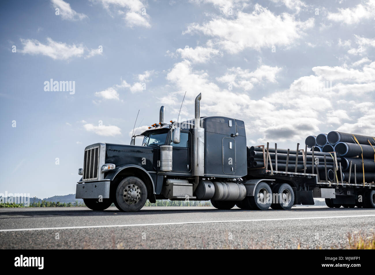 Plastic trailers hi-res stock photography and images - Alamy