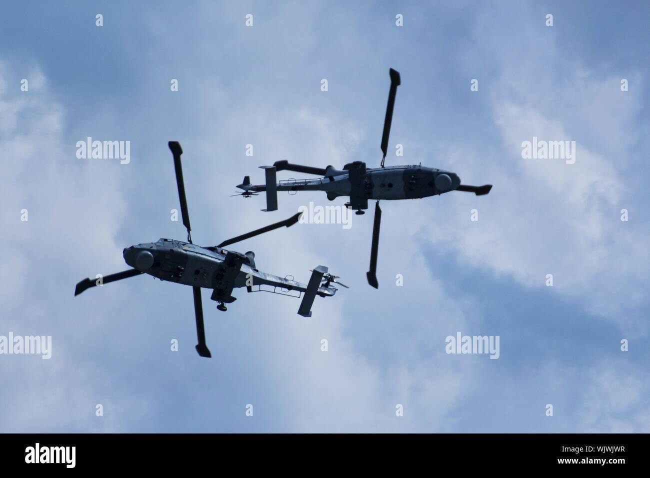 Mid air operation hi-res stock photography and images - Alamy