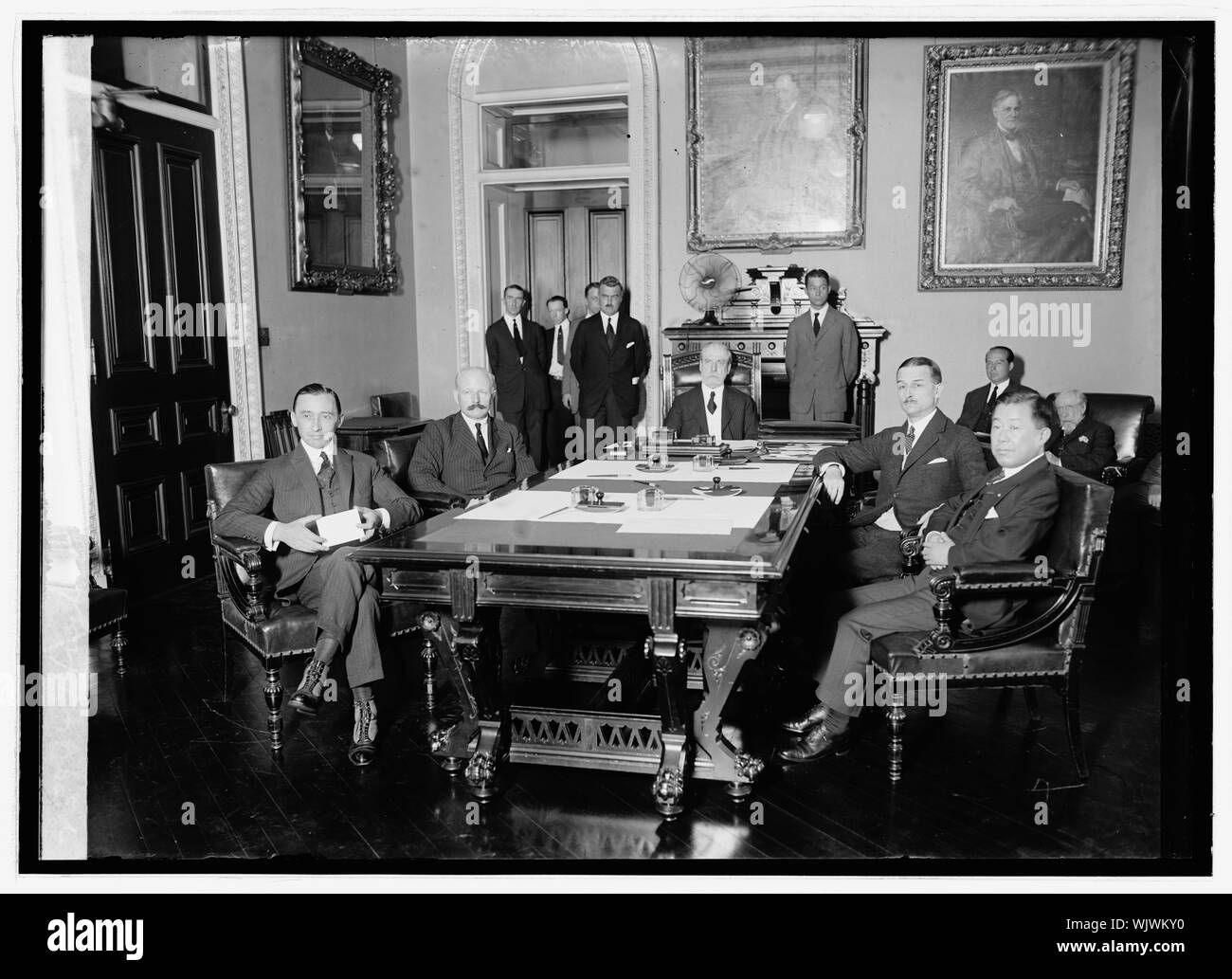 Power summit Black and White Stock Photos & Images - Alamy